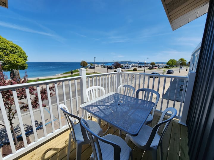 Bayside Guest House - St. Ignace, MI