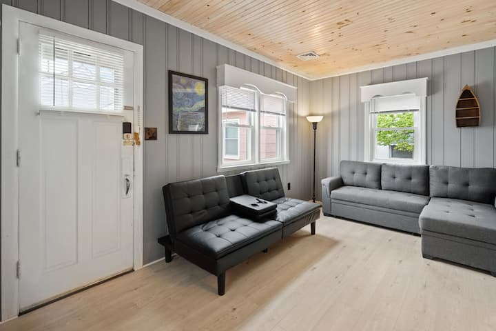 Private Rear Cottage Steps To The Beach - Lavallette, NJ