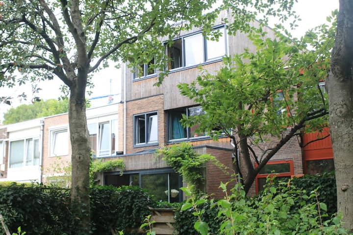 Familyhouse With 2 Cats + Garden - Amsterdam