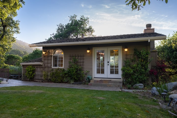 Secluded Cottage Overlooking Santa Cruz Mountains - Los Gatos, CA