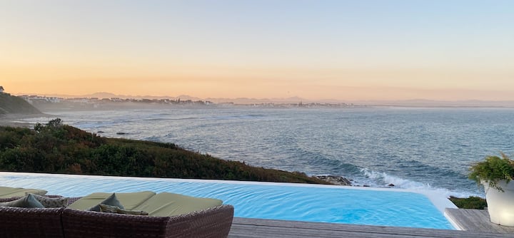 "Paradise"- Beachfront Beauty - Saint Francis Bay