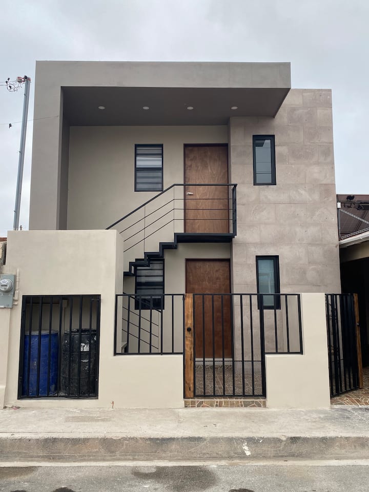 New Downtown Apt For 2 | 5 Min To The Beach And Dt - Ensenada