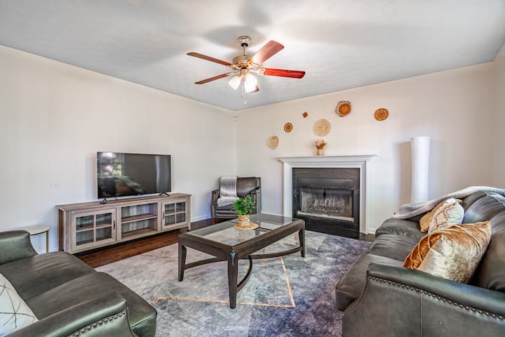 Spacious 4br Duluth | Deck & Fireplace E#41646 - Duluth, GA