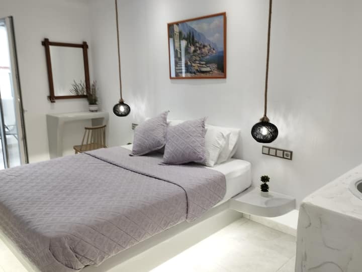 Rodiani Room For 2 - Naxos