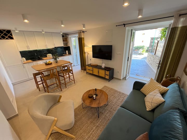 Nona Vi - Boutique Stone House - Bol