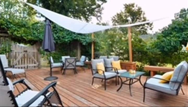 Calm & Relaxing Cottage Near The Beach - Crystal Beach