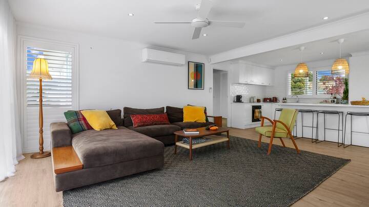 Retro Lake House Retreat - Nagambie