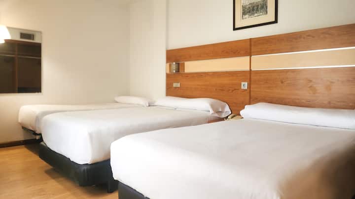 Faranda Los Tilos 3 Single Beds - Teo