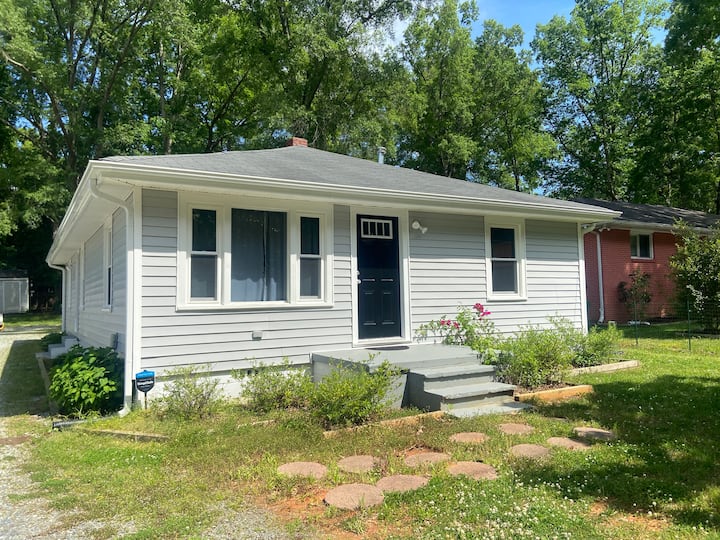 Accessible Retreat: Medical-friendly Stay - Durham, NC