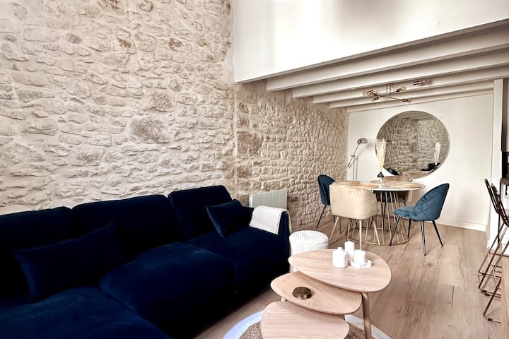 Duplex à 2 Min Des Arènes Et La Maison Carrée - 님