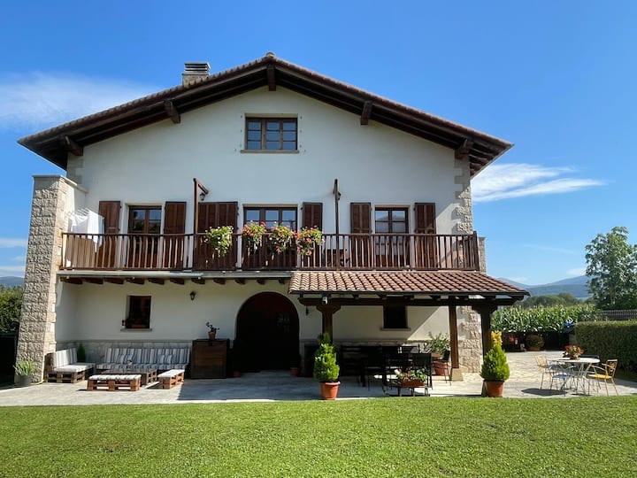 Casa Rural Galain Con Jardín Y Barbacoa - Lantz
