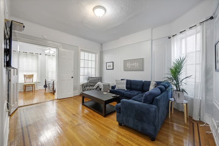 Hudson Heights! 2 Br. Apt Townhouse, Garden Views - The Bronx, NY