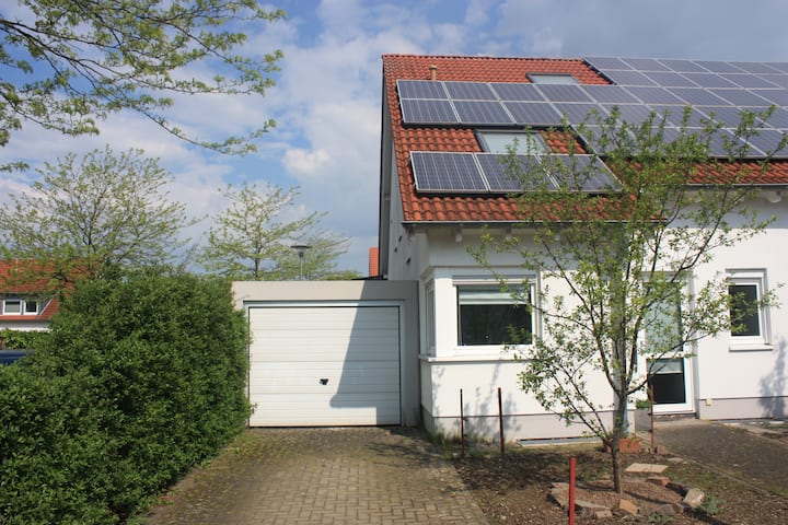 Haus Mit Terrasse & Garten - Golfplatznähe - Köln