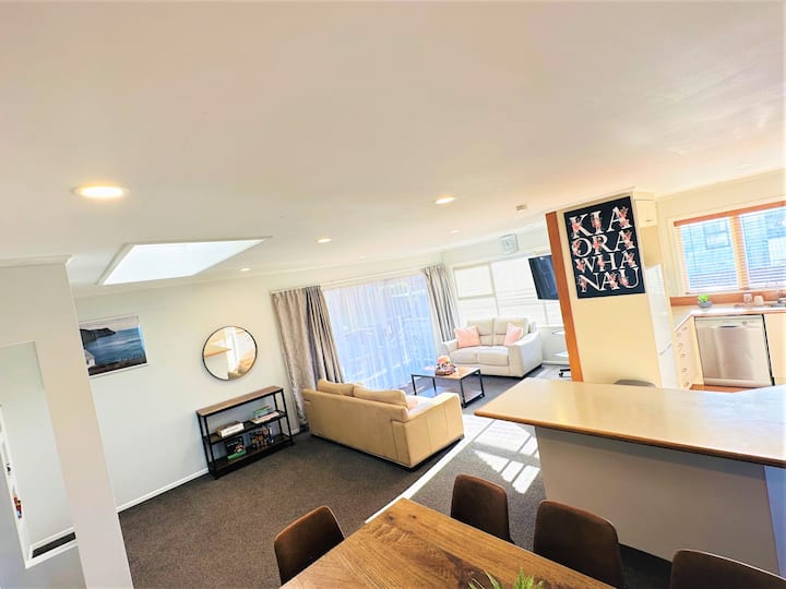 Relax Near Auckland City & Enjoy - Auckland