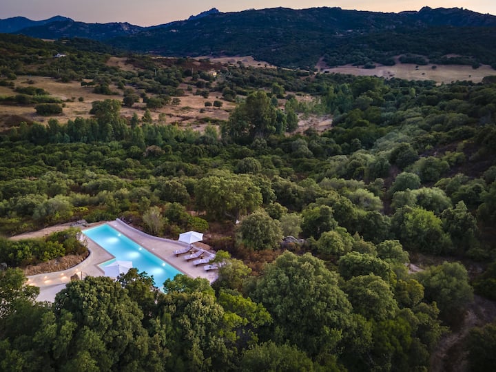 Camera Privata Geranio, Arestu B&b San Pantaleo - Arzachena