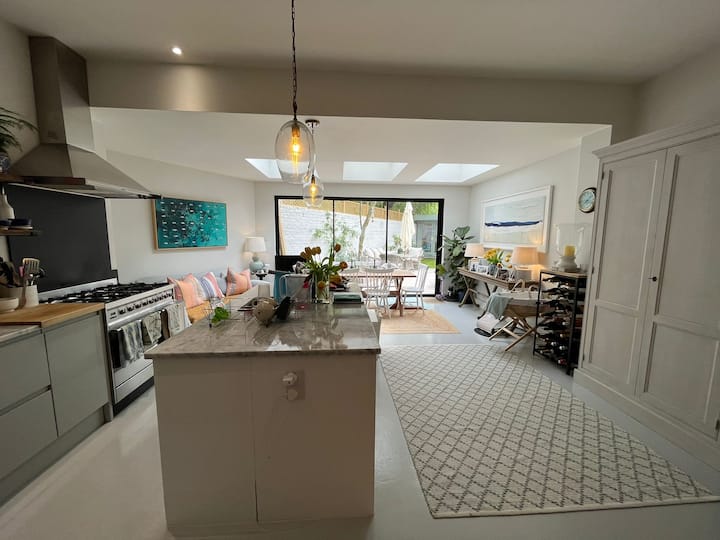 Lovely Family 4 Bed With Garden - Twickenham