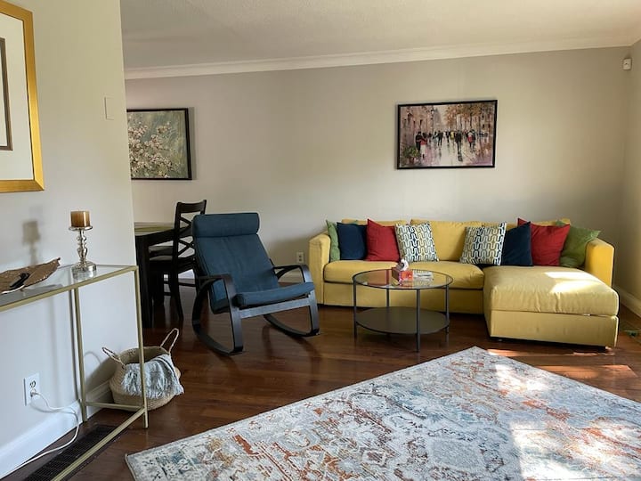 Stay Home Away From Home! - Vaughan