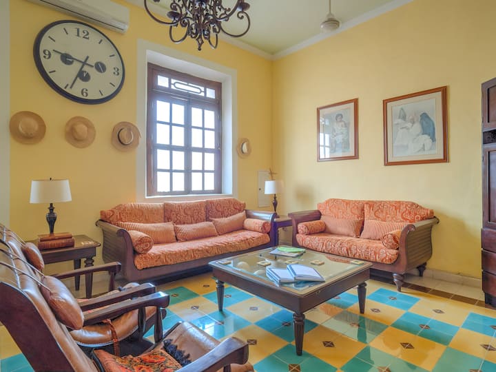 Paseo Montejo A 50 Metros - Mérida