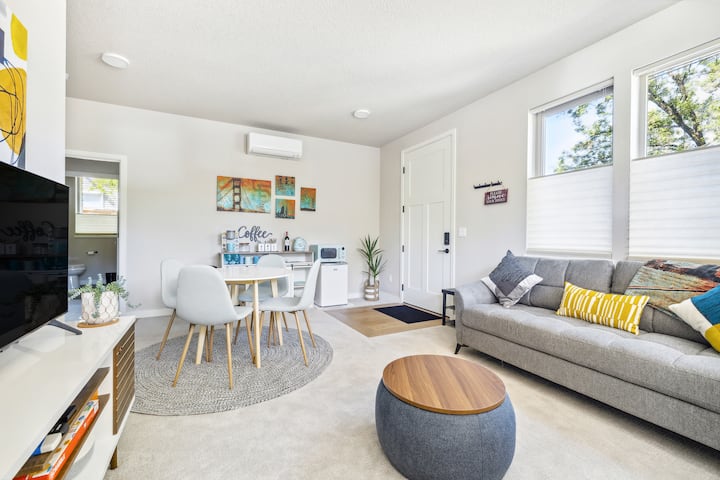 Great Location! Full Guest Suite, Private Entrance - Portland, OR