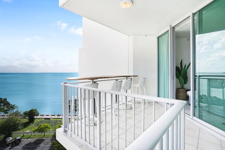 Ocean Views At Mantra Trilogy - Cairns