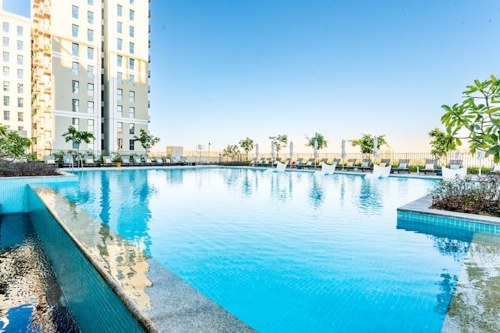 Lux 1br | Next To Dubai Hills Mall | Socio Tower - United Arab Emirates