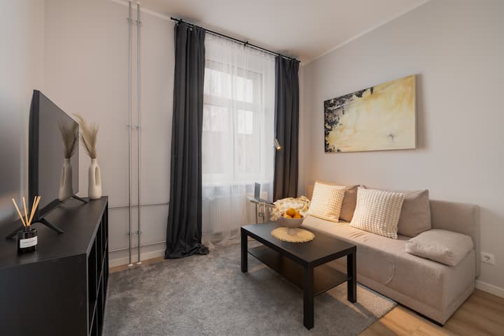 Guest Favorite | Fast Wi-fi & Cable | Top Location - Latvia