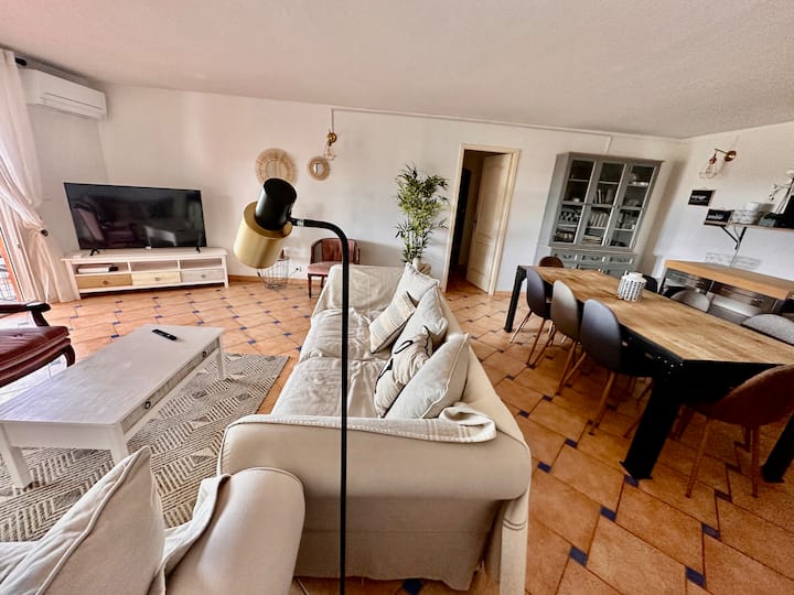 Bel Appartement Avec Vue Mer Et Golf - Sainte-Maxime
