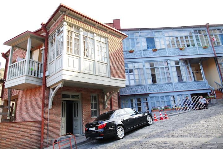 Flat Near The Botanical Garden - Tbilisi