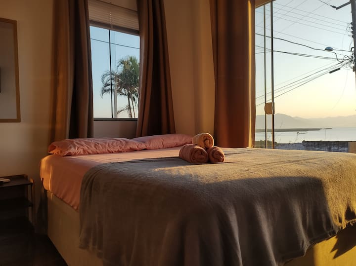 Entre O Aeroporto E O Centro - Florianópolis