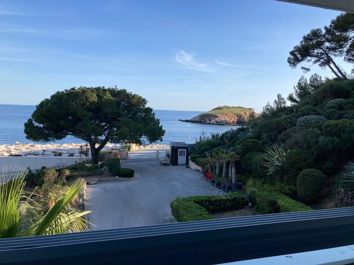 Joli T1  En Bord De Mer - Bandol