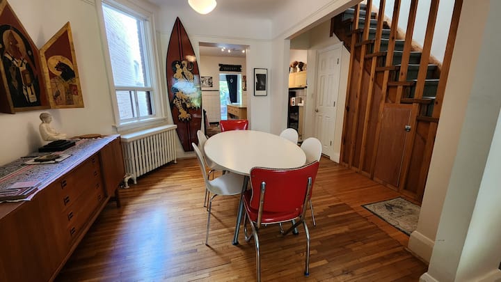 Beautiful House With Backyard - Toronto