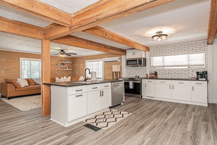 Cedar Crest, 3br In Heart Of South Knox ~5mins Dt - Knoxville, TN