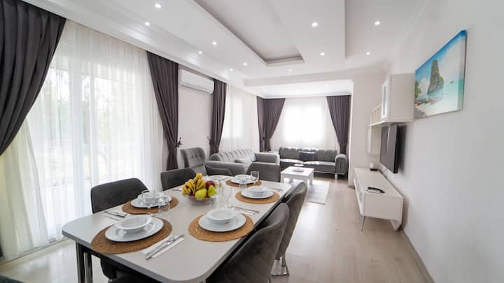 Merkezde Müstakil Bahçeli 2+1 Full Eşyalı - Fethiye