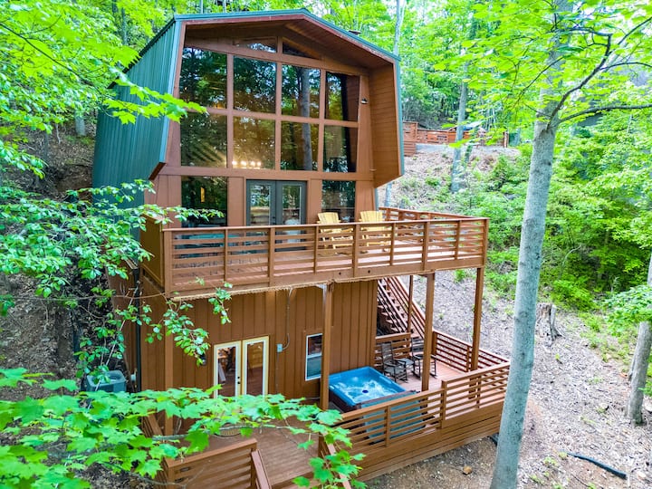 *Mtn Cabin Chalet*hot Tub*game Room*pet Friendly - Gatlinburg, TN