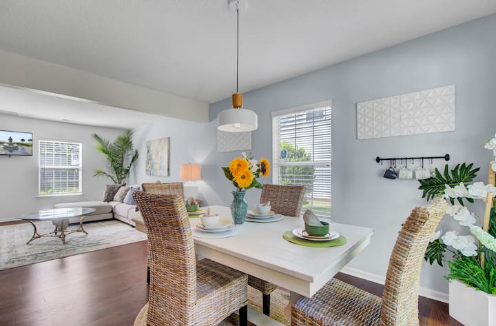 House With Backyard Near The Charleston Naval Base - 노스 찰스턴