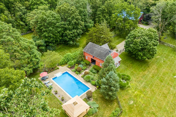 Summer Rental Hudson Valley Converted Barn & Pool - Millbrook, NY