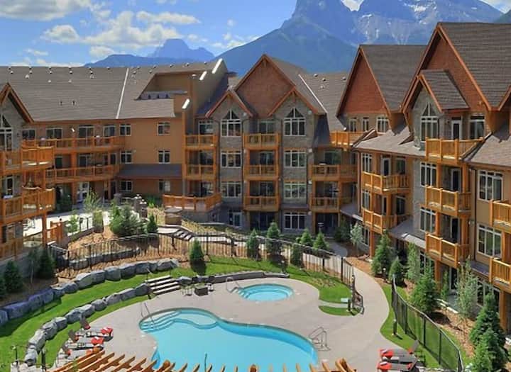 Canmore-banff Resort Condo 2bdrm/2bath Sleeps 6 - 