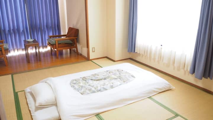 バストイレ付き和室8畳 - 越谷市