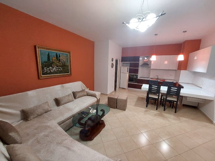 Redsun City Center Apartment - Vlorë