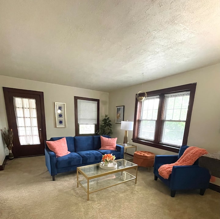 The Abiding Place, Warm & Cozy 1-bedroom - Cincinnati, OH