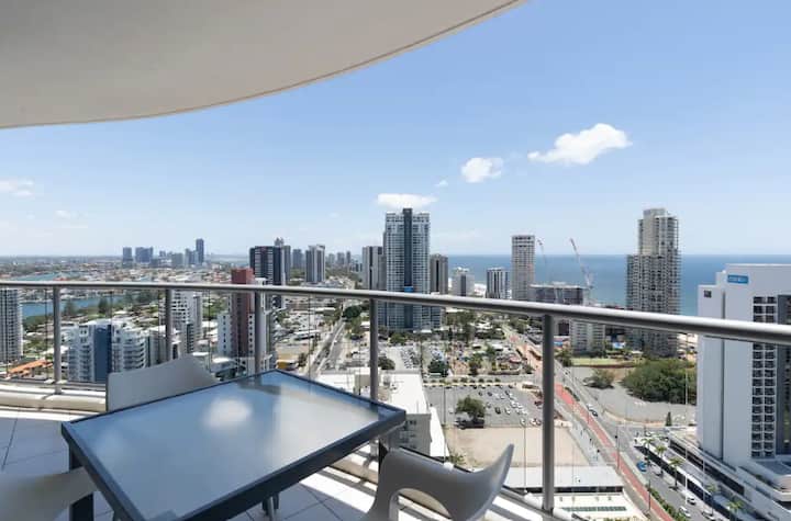 Towers Of Chevron 2 Bedroom Ocean Apartment! - Surfers Paradise