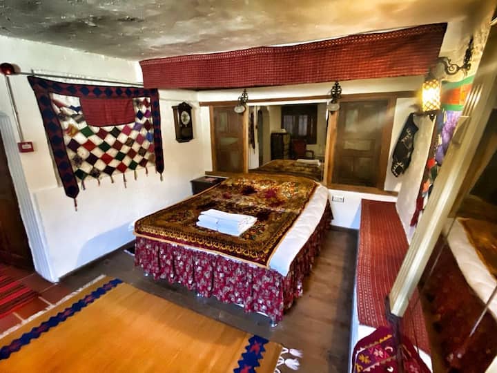 ŞIrince Tarihi Köy Evi, Mor Oda - Şirince