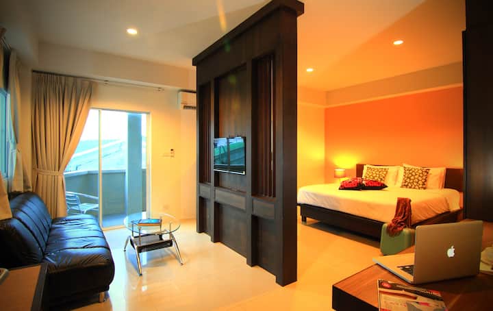 Spacious Room With Big Bed - Phuket