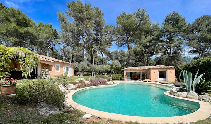 Superbe Villa Avec Piscine - Saint-Paul-de-Vence