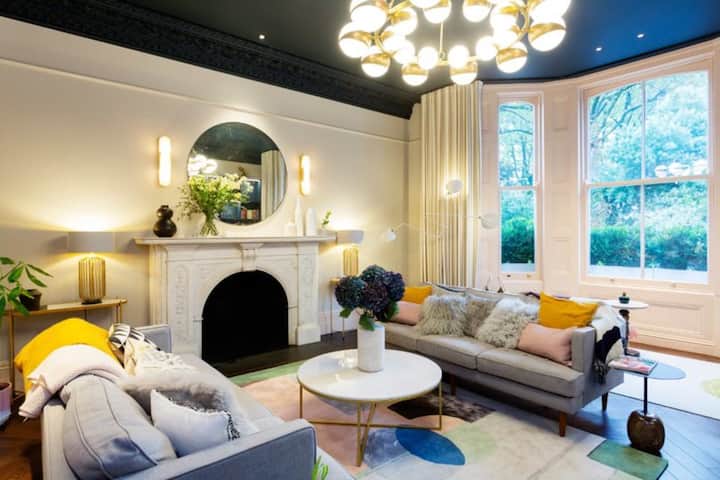 Chic Comfort In Earls Court - London