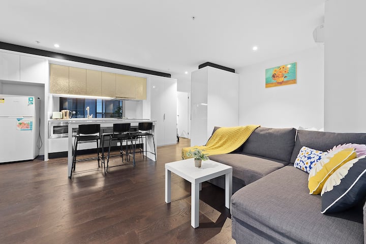 20-stunning 2b2b Apt In Cbd With Pool/gym Access - Melbourne