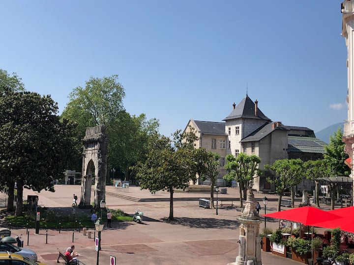 Appartement 106 M² 2 Chambres, En Hyper Centre - Aix-les-Bains