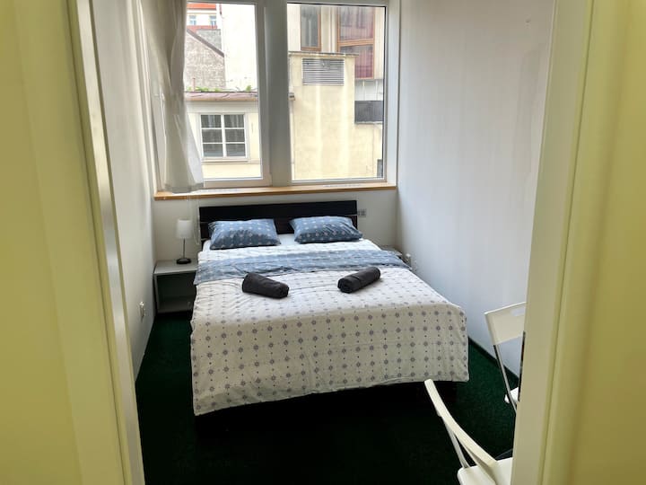 Basic, Small Room In City Center - Prague
