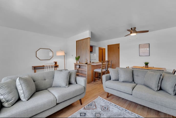 Serene Getaway Near Everything! - Chicago O'Hare Airport (ORD)