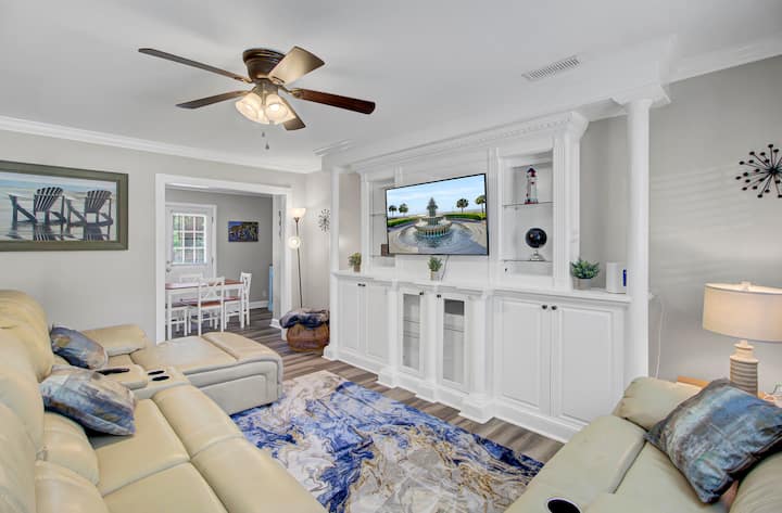 Cozy 3-bd Home Near Everything! - Charleston, SC